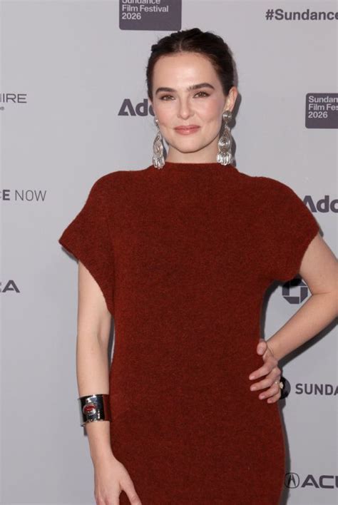 Zoey Deutch At Gail Daughtry And The Celebrity Sex Pass Premiere At