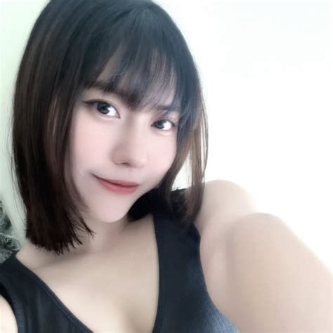 這個中國官員也是勇氣可加，居然願意上這個節目被世界嘲笑😂如果他不這樣講，他真的會完蛋，真可悲