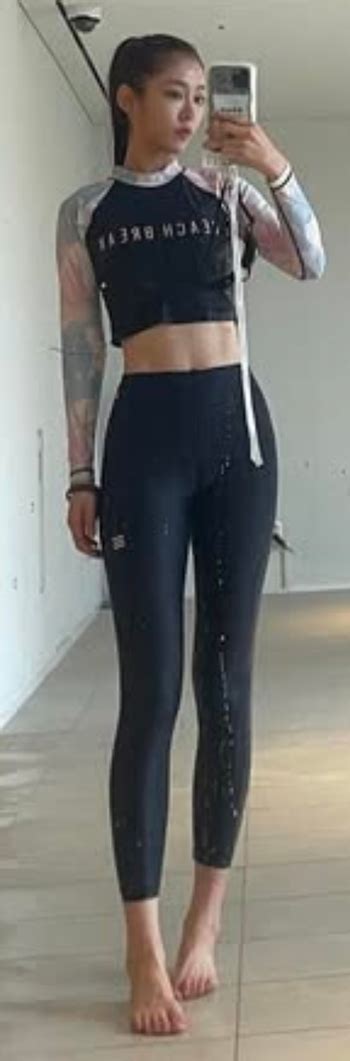 Song Ji Woo Feet Aznudefeet