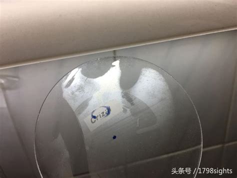 一種非常簡單的辨識眼鏡鏡片真偽的方法 每日頭條