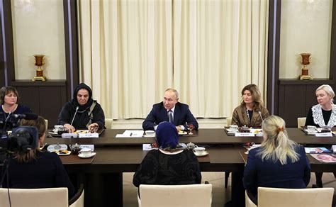Путин назвал настоящими героями участников СВО