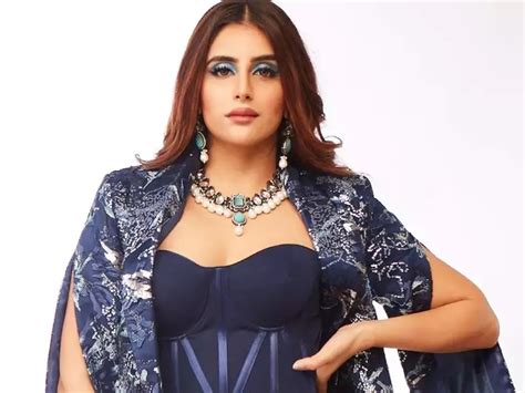 Are You Able To Satisfy The Requirements Of Plus Size Modeling Can Seven Fashion