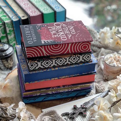 Fairyloot Do You Prefer Stencil Sprayed Edges Or Solid