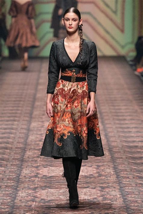 Lena Hoschek News Collections Fashion Shows Fashion Week Reviews