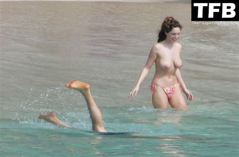 Kelly Brook Paola Turci Iamkb Xxxriley Nude Leaks Photo 4050 Thefappening
