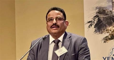 وزير يمني سابق صراع محتدم بين الرياض وأبو ظبي حذر من