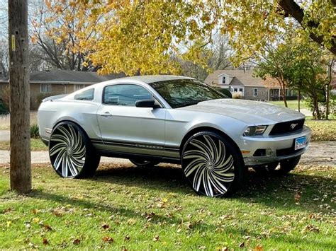 Fucked Up Looking Cars On Twitter