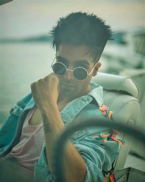 Tune In Tuesdays Harrdy Sandhu And His Eye Popping ‘kya Baat Ay