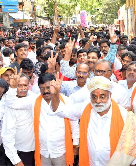 Bengaluru Independent Candidate Malur Krishnaiah Shetty Arrives To