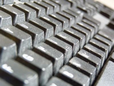 How To Clean Dust From A Keyboard