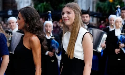 Oeh Spaanse Prinses Sofía Zet Grote Stap Met Nieuwe Royal Rol