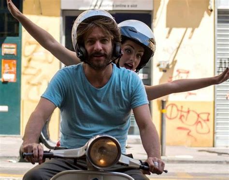 A Napoli Non Piove Mai Su Rai2 Una Commedia Di Sergio Assisi