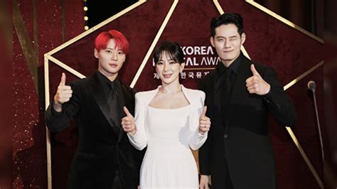 한국뮤지컬어워즈 김준수x정선아x서경수활짝 웃은 팜트리즈 3인방