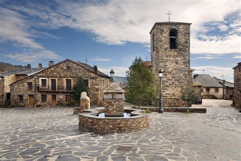 Un Fin De Semana De Ruta Por Los Pueblos De La Arquitectura Negra El