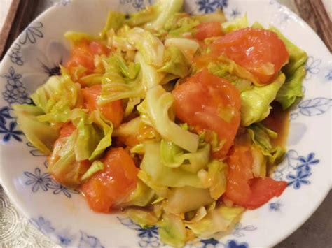 【番茄炒圆白菜图片】翡翠蝉本尊下厨房