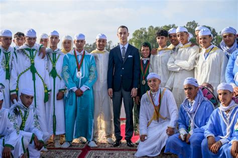 ولي عهد المغرب يترأس حفل جائزة الحسن الثاني للفروسية التقليدية