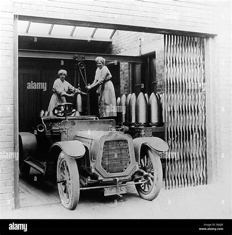 Usine De Munitions Ww1 Banque Dimages Noir Et Blanc Alamy