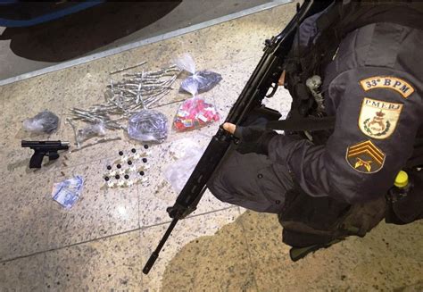 Troca De Tiros Entre A Pm E Traficantes Termina Com Uma Morte Em Angra