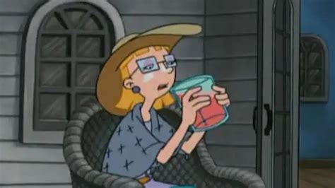 Fan Theory Says Helgas Mom Was An Alcoholic In Hey Arnold