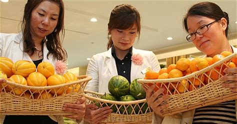 롯데백화점 포항점 과일박람회 눈길