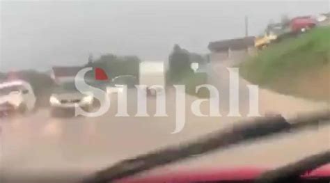 Reshjet E Shiut Vështirësojnë Trafikun Në Rrugët E Klinës Videosinjali