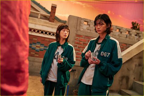 Squid Games Jung Ho Yeon Made Her Acting Debut In The Series And She Was Shocked She Landed The