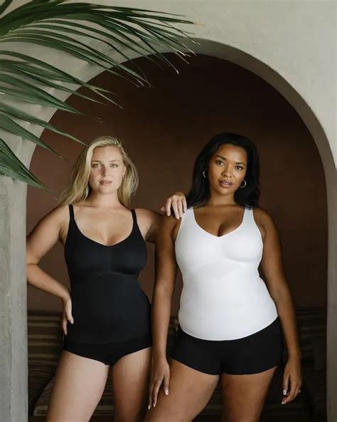 Honeylove Vs Skims Which Shapewear Is Better Clothedup