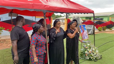 Vivian Jillmatilda Asarekyekyeku Cries Uncontrollably At Awo Yaa Dad