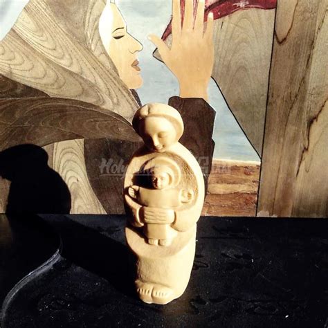 圣母抱耶稣像（韩国版） 树脂圣物圣像 家庭装饰 圣贸网 天主教基督用品商城