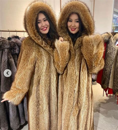 Sexy Fox Fur Coat Fashion Fabulous Furs Fantastic Four Japanese
