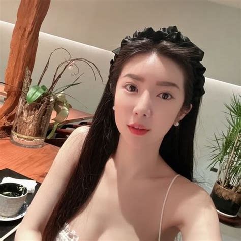 Zhang Yueer Zhangxiaoyue Yue Threads Say More