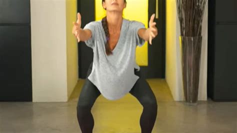 Pochi Semplici Esercizi Per Allenare Gambe E Glutei Comodamente Da Casa
