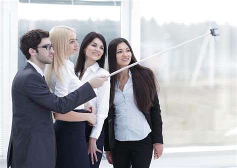 Grupo De Empres Rios Gosta De Tirar Selfie Trabalho Em Equipe Ap S