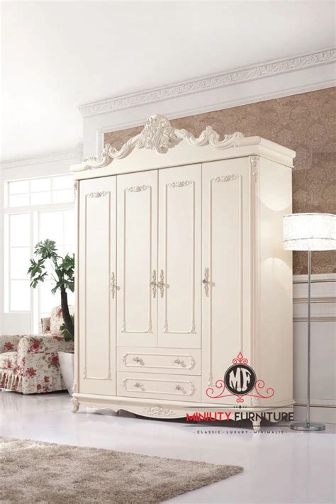 Lemari Pakaian Duco Putih Ukir Klasik 4 Pintu Modern Miniuty Furniture