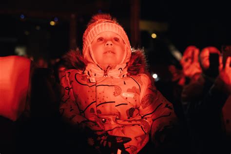 Pilsētas Galvenās Egles Iedegšanas Svētki Foto 37 44