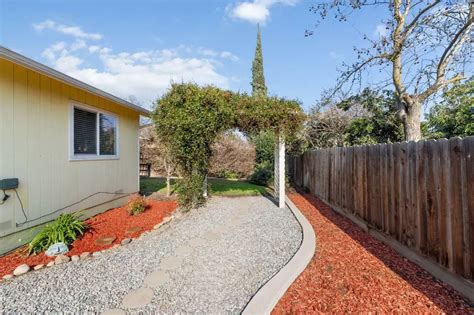 4142 W Cambridge Ave Visalia Ca 93277 Mls 239230 26 Photos Movoto