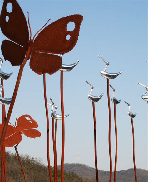 하늘마루공작소 조형물 4 페이지 조각작품 조형물 오브제 디자인작업 미술장식품 상징조형물 환경조형물 금속조형물 하나조형 김도형 조각가 작가