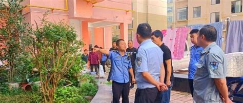 【我为群众办实事】“社区吹哨 部门报到”共同破解社区治理难题进行