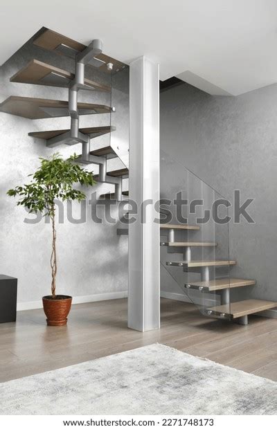 Level Railing：超过 3844 张免版税可许可的库存照片 Shutterstock