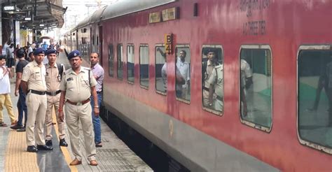 4 Killed On Board Jaipur Mumbai Train After Rpf Constable Opens Fire