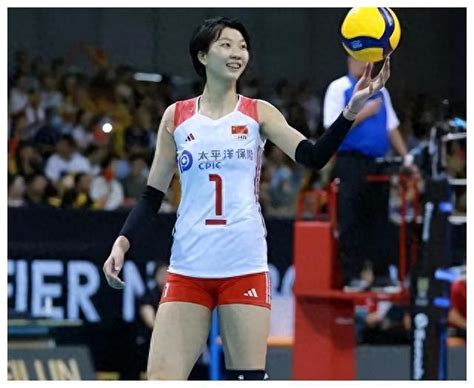 樊振东赢得亚运金牌后，勇敢求婚袁心玥，爱情故事更加浪漫