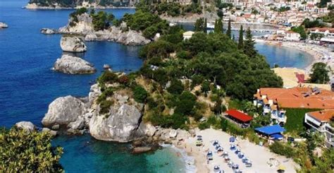 Från Korfu Parga och Paxos dagsutflykt med båt med transfer GetYourGuide