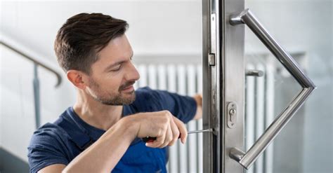 How A Commercial Locksmith Can Protect Your Business