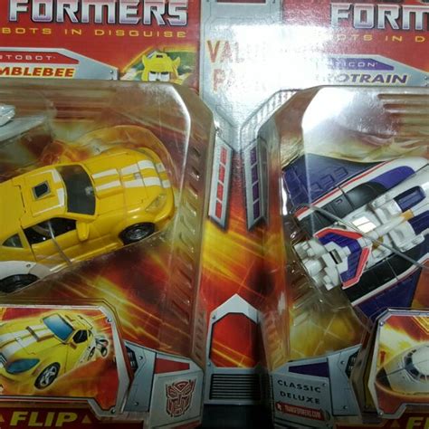 Hasbro Transformers Bumblebee And Astrotrain Hobbies And Toys Toys
