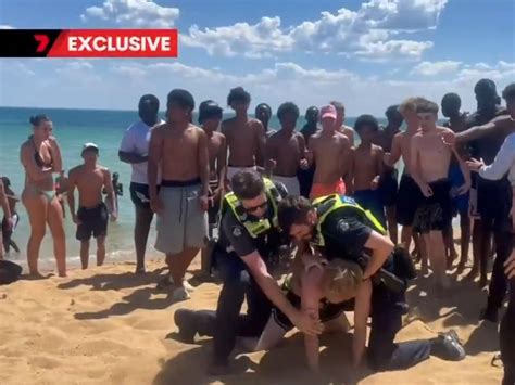 Mordialloc Beach Violence Erupts As Teens Turn On Police Geelong