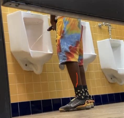 Hung Bbc Spied Pissing