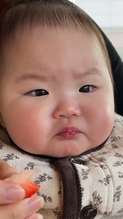 어서와 딸기는 처음이지 딸기를 처음 먹어본 아기 반응ㅋㅋㅋ Youtube