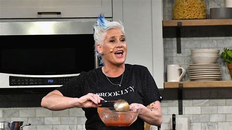 Chef Chef Anne Burrell Morreu Por Suicídio Na Casa De Nova York As