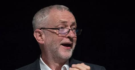 Bbc Sorry For Jeremy Corbyn Mooning Incident Caught During Live Tv