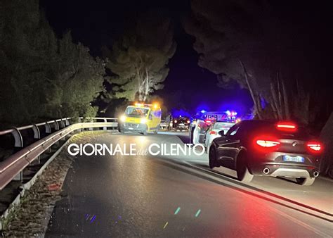 Cilento Frontale Sulla Via Del Mare Tre Ambulanze E Tre Feriti Giornale Del Cilento